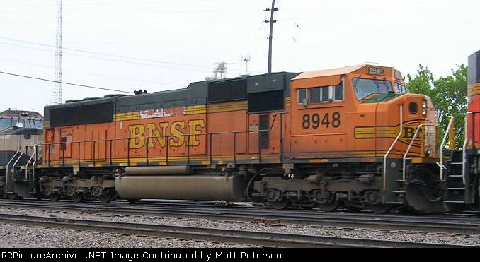 BNSF 8948